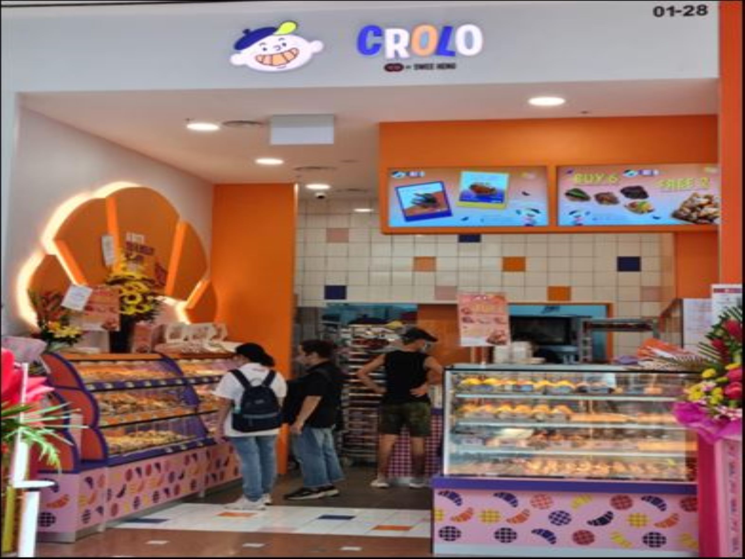 CROLO By Swee Heng | L Privileges